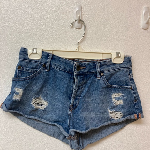 Roxy | Shorts | Roxy I Distressed Jean Shorts 26 | Poshmark